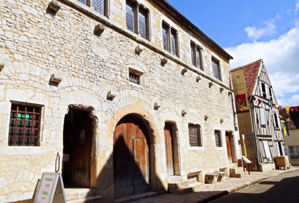 Visiter Provins en 1 jour : les 11 lieux à voir dans la cité médiévale